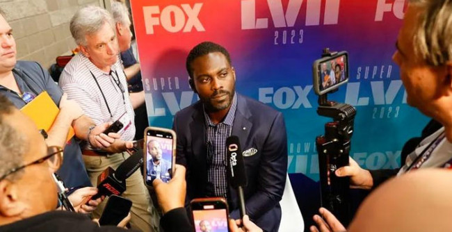 The Most Stylish NFL Celebrities From Virginia: A Fashion Touchdown